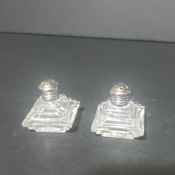 Dining | Vintage Irice Pyramid Glass Salt And Pepper Shakers | Poshmark